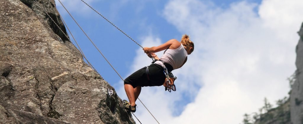 Natural Rock Climbing and Rappelling at Dhauj-Manger at Aravali Valley